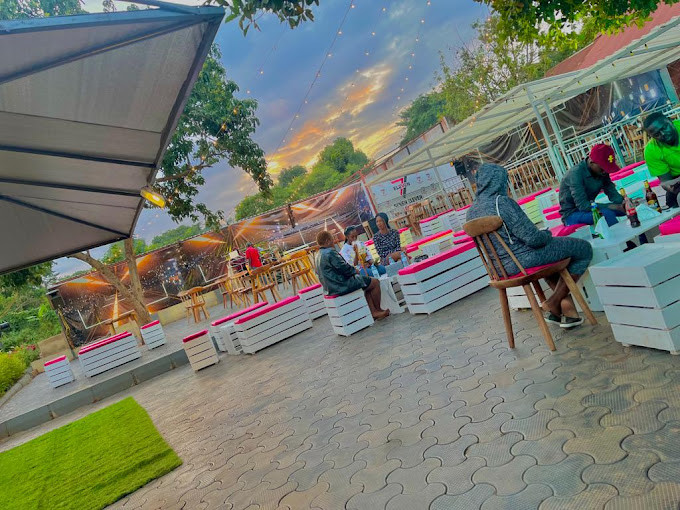 711 Lounge & Restaurant Kampala